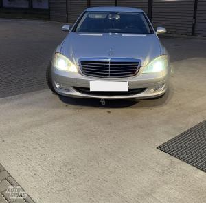 Grey Mercedes-Benz S 350 2006 in Klaipeda, with an engine capacity of 3.50 L and mileage of 345 thousand km for 4000 €, photo 3 on AUTOMOTO.COM.LV