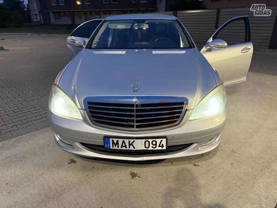Grey Mercedes-Benz S 350 2006 in Klaipeda, with an engine capacity of 3.50 L and mileage of 345 thousand km for 4000 €, photo 15 on AUTOMOTO.COM.LV