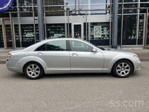 Pelēks Mercedes-Benz S 350 2006 Rīga, ar dzinēja tilpumu 3.50 L un nobraukumu 173 tūkst. km par 4950 €, foto 6 vietnē AUTOMOTO.COM.LV