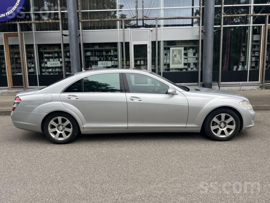 Pelēks Mercedes-Benz S 350 2006 Rīga, ar dzinēja tilpumu 3.50 L un nobraukumu 173 tūkst. km par 4950 €, foto 6 vietnē AUTOMOTO.COM.LV