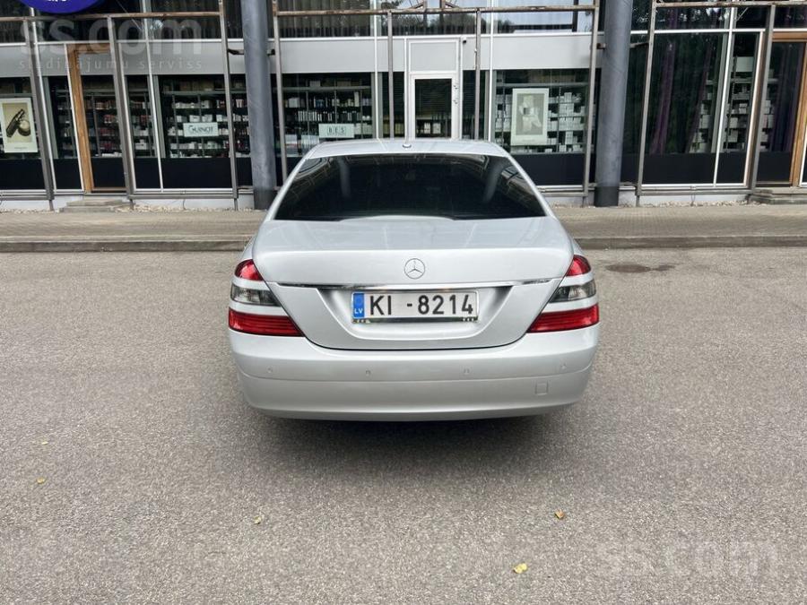 Pelēks Mercedes-Benz S 350 2006 Rīga, ar dzinēja tilpumu 3.50 L un nobraukumu 173 tūkst. km par 4950 €, foto 8 vietnē AUTOMOTO.COM.LV