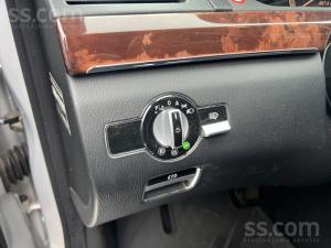 Pelēks Mercedes-Benz S 350 2006 Rīga, ar dzinēja tilpumu 3.50 L un nobraukumu 173 tūkst. km par 4950 €, foto 19 vietnē AUTOMOTO.COM.LV