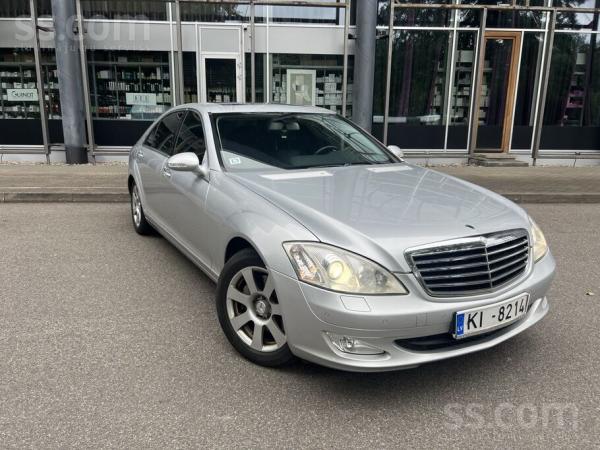 Серый Мерседес С 350 2006 в Рига, объемом двигателя 3.50 л и пробегом 173 тыс. км за 4950 €, фото 4 на AUTOMOTO.COM.LV