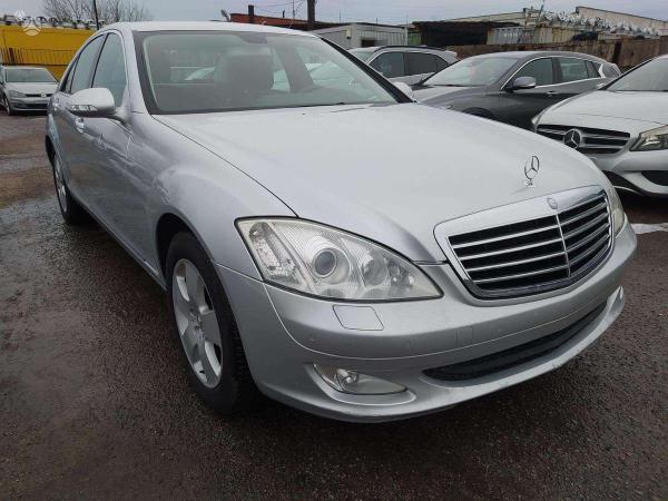 Grey Mercedes-Benz S 350 2007 in Panevezys, with an engine capacity of 3.50 L and mileage of 146 thousand km for 6500 €, photo 3 on AUTOMOTO.COM.LV