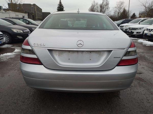 Grey Mercedes-Benz S 350 2007 in Panevezys, with an engine capacity of 3.50 L and mileage of 146 thousand km for 6500 €, photo 10 on AUTOMOTO.COM.LV