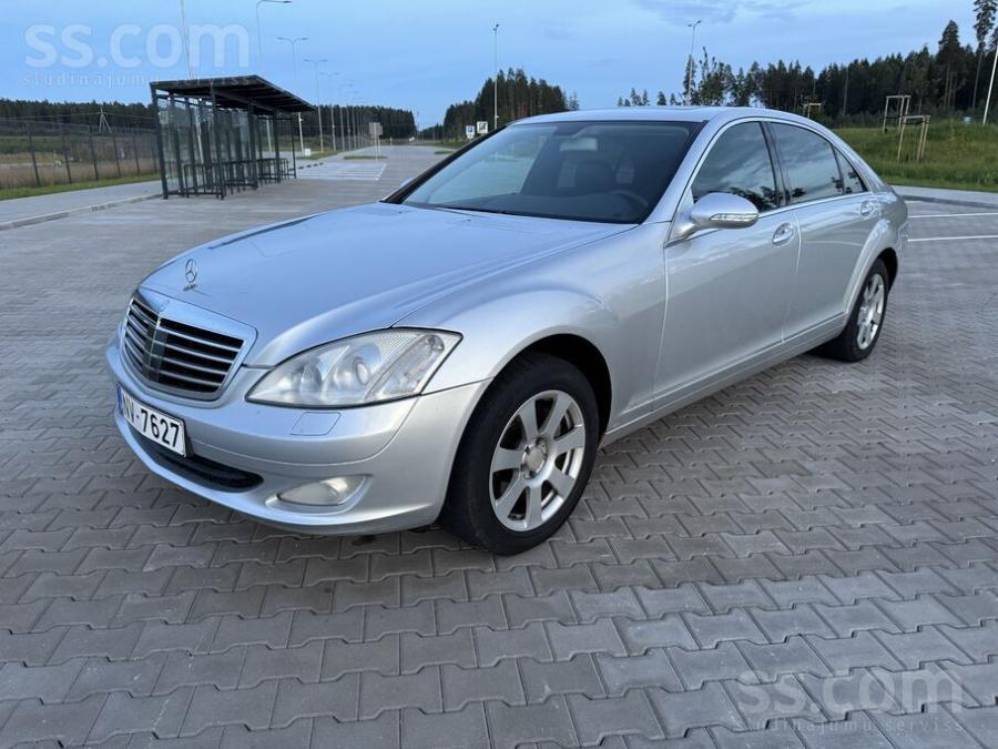 Grey Mercedes-Benz S 350 2007 in Valmiera, with an engine capacity of 3.50 L and mileage of 409 thousand km for 5600 €, photo 4 on AUTOMOTO.COM.LV