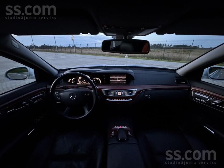 Grey Mercedes-Benz S 350 2007 in Valmiera, with an engine capacity of 3.50 L and mileage of 409 thousand km for 5600 €, photo 9 on AUTOMOTO.COM.LV