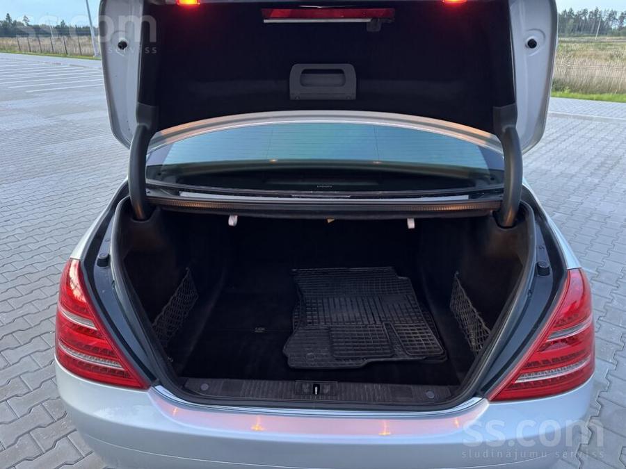 Grey Mercedes-Benz S 350 2007 in Valmiera, with an engine capacity of 3.50 L and mileage of 409 thousand km for 5600 €, photo 10 on AUTOMOTO.COM.LV