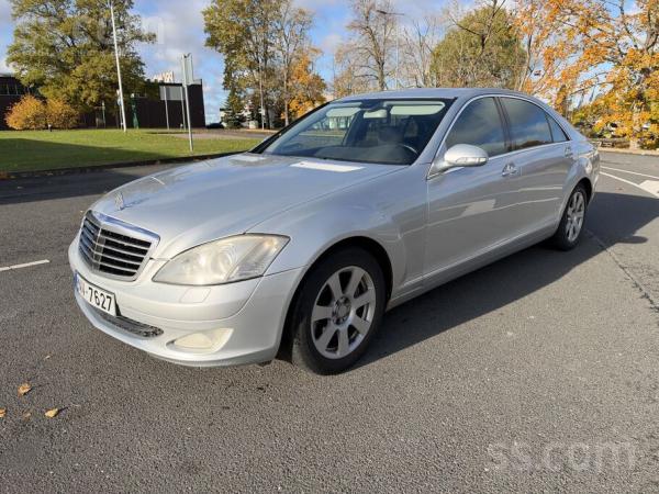 Серый Мерседес С 350 2007 в Валмиера, объемом двигателя 3.50 л и пробегом 411 тыс. км за 5150 €, фото 5 на AUTOMOTO.COM.LV