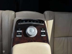Grey Mercedes-Benz S 350 2007 in Vilnius, with an engine capacity of 3.50 L and mileage of 312 thousand km for 2990 €, photo 18 on AUTOMOTO.COM.LV