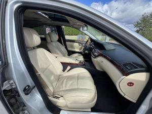 Grey Mercedes-Benz S 350 2007 in Vilnius, with an engine capacity of 3.50 L and mileage of 312 thousand km for 2990 €, photo 22 on AUTOMOTO.COM.LV