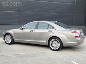 Pelēks Mercedes-Benz S 350 2007 Rīga, ar dzinēja tilpumu 3.50 L un nobraukumu 202 tūkst. km par 8600 €, foto 16 vietnē AUTOMOTO.COM.LV