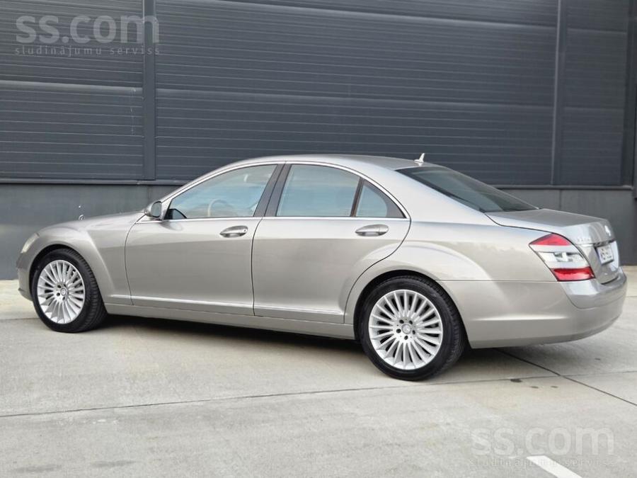 Pelēks Mercedes-Benz S 350 2007 Rīga, ar dzinēja tilpumu 3.50 L un nobraukumu 202 tūkst. km par 8600 €, foto 16 vietnē AUTOMOTO.COM.LV