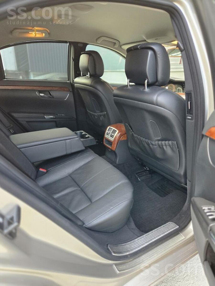 Pelēks Mercedes-Benz S 350 2007 Rīga, ar dzinēja tilpumu 3.50 L un nobraukumu 202 tūkst. km par 8600 €, foto 28 vietnē AUTOMOTO.COM.LV