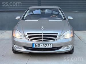 Grey Mercedes-Benz S 350 2007 in Riga, with an engine capacity of 3.50 L and mileage of 201 thousand km for 8600 €, photo 6 on AUTOMOTO.COM.LV