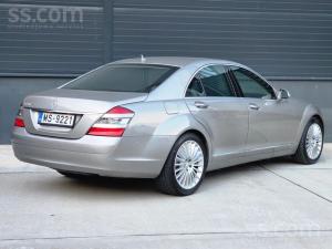 Grey Mercedes-Benz S 350 2007 in Riga, with an engine capacity of 3.50 L and mileage of 201 thousand km for 8600 €, photo 15 on AUTOMOTO.COM.LV