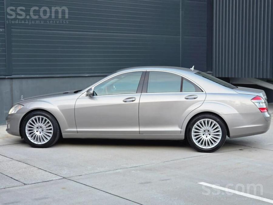 Grey Mercedes-Benz S 350 2007 in Riga, with an engine capacity of 3.50 L and mileage of 201 thousand km for 8600 €, photo 17 on AUTOMOTO.COM.LV