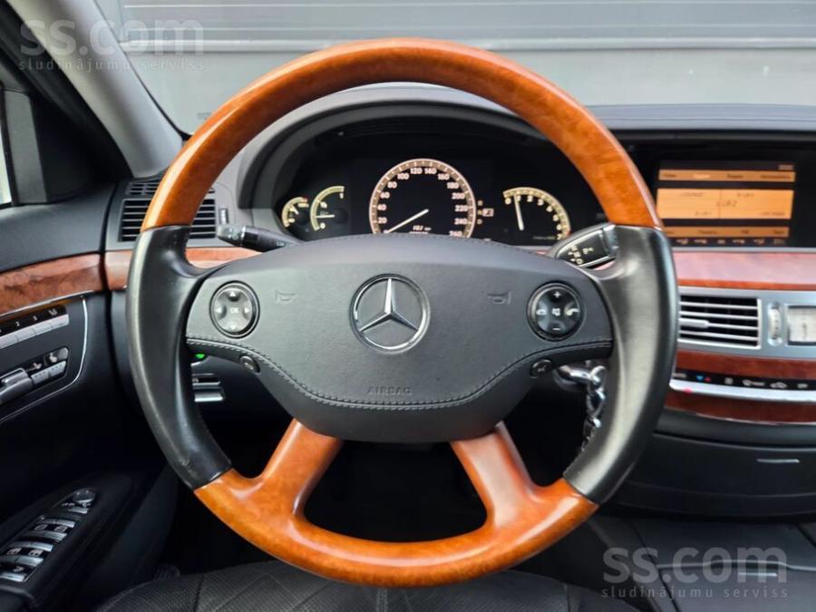 Grey Mercedes-Benz S 350 2007 in Riga, with an engine capacity of 3.50 L and mileage of 201 thousand km for 8600 €, photo 31 on AUTOMOTO.COM.LV