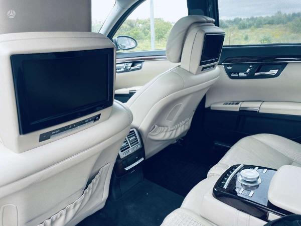 Grey Mercedes-Benz S 350 2008 in Vilnius, with an engine capacity of 3.50 L and mileage of 440 thousand km for 3350 €, photo 5 on AUTOMOTO.COM.LV