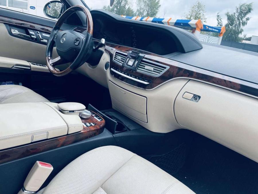 Pelēks Mercedes-Benz S 350 2008 Viļņa, ar dzinēja tilpumu 3.50 L un nobraukumu 440 tūkst. km par 3350 €, foto 8 vietnē AUTOMOTO.COM.LV