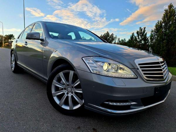 Grey Mercedes-Benz S 350 2010 in Klaipeda, with an engine capacity of 2.99 L and mileage of 244 thousand km for 11500 €, photo 4 on AUTOMOTO.COM.LV