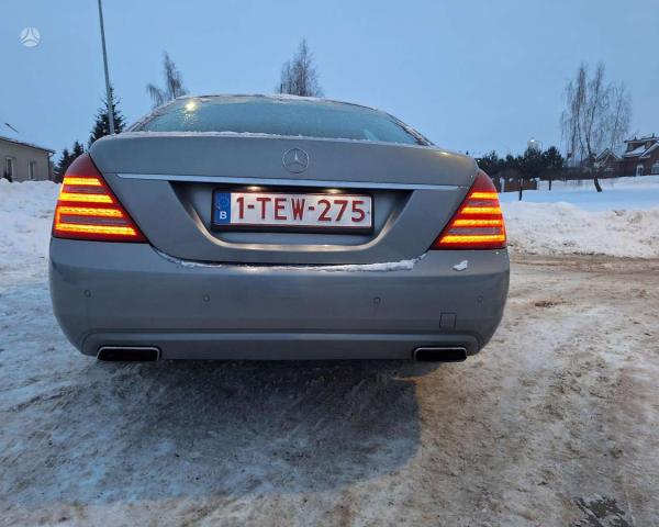 Grey Mercedes-Benz S 350 2010 in Klaipeda, with an engine capacity of 3.00 L and mileage of 244 thousand km for 11200 €, photo 11 on AUTOMOTO.COM.LV