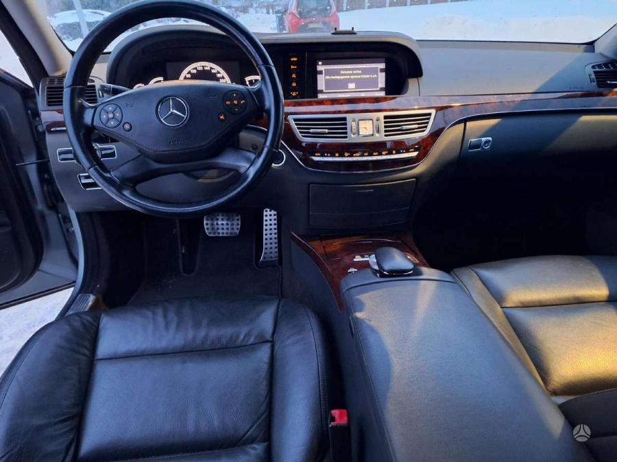 Pelēks Mercedes-Benz S 350 2010 Klaipėda, ar dzinēja tilpumu 3.00 L un nobraukumu 244 tūkst. km par 11200 €, foto 13 vietnē AUTOMOTO.COM.LV