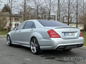 Pelēks Mercedes-Benz S 350 2010 Liepāja, ar dzinēja tilpumu 3.00 L un nobraukumu 263 tūkst. km par 12500 €, foto 4 vietnē AUTOMOTO.COM.LV