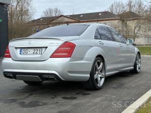 Pelēks Mercedes-Benz S 350 2010 Liepāja, ar dzinēja tilpumu 3.00 L un nobraukumu 263 tūkst. km par 12500 €, foto 5 vietnē AUTOMOTO.COM.LV