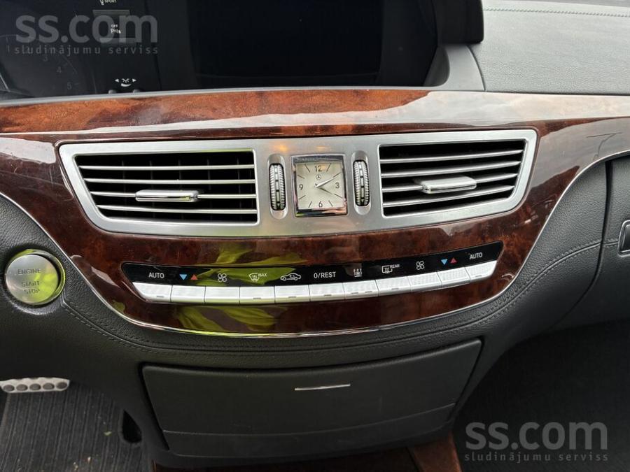 Pelēks Mercedes-Benz S 350 2010 Liepāja, ar dzinēja tilpumu 3.00 L un nobraukumu 263 tūkst. km par 12500 €, foto 9 vietnē AUTOMOTO.COM.LV