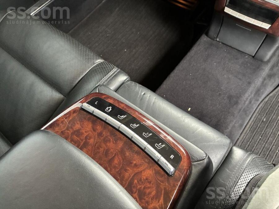 Pelēks Mercedes-Benz S 350 2010 Liepāja, ar dzinēja tilpumu 3.00 L un nobraukumu 263 tūkst. km par 12500 €, foto 15 vietnē AUTOMOTO.COM.LV