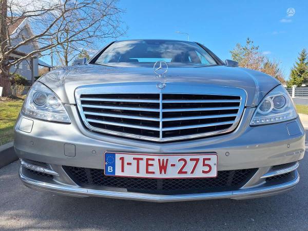 Pelēks Mercedes-Benz S 350 2010 Klaipėda, ar dzinēja tilpumu 2.99 L un nobraukumu 240 tūkst. km par 10400 €, foto 3 vietnē AUTOMOTO.COM.LV