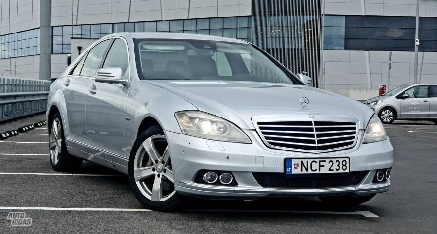 Grey Mercedes-Benz S 350 2010 in Vilnius, with an engine capacity of 3.00 L and mileage of 0 thousand km for 5500 €, photo 1 on AUTOMOTO.COM.LV
