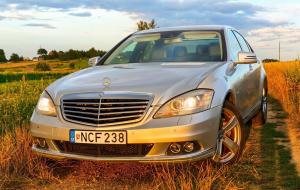 Grey Mercedes-Benz S 350 2010 in Vilnius, with an engine capacity of 3.00 L and mileage of 0 thousand km for 5900 €, photo  on AUTOMOTO.COM.LV