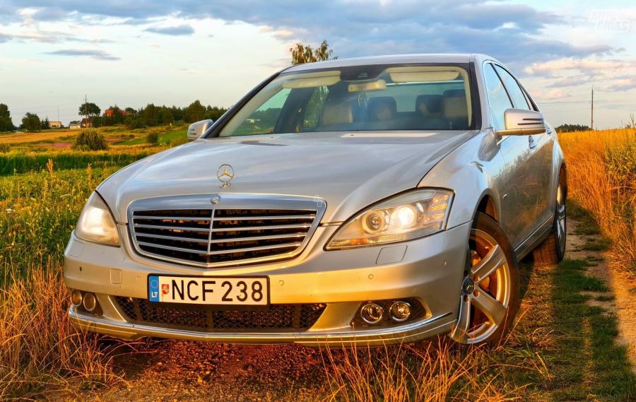 Pelēks Mercedes-Benz S 350 2010 Viļņa, ar dzinēja tilpumu 3.00 L un nobraukumu 0 tūkst. km par 5900 €, foto 1 vietnē AUTOMOTO.COM.LV