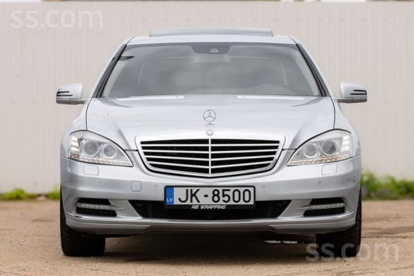Pelēks Mercedes-Benz S 350 2010 Jelgava, ar dzinēja tilpumu 3.00 L un nobraukumu 322 tūkst. km par 10400 €, foto 1 vietnē AUTOMOTO.COM.LV