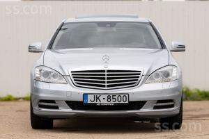 Grey Mercedes-Benz S 350 2010 in Jelgava, with an engine capacity of 3.00 L and mileage of 322 thousand km for 10400 €, photo  on AUTOMOTO.COM.LV