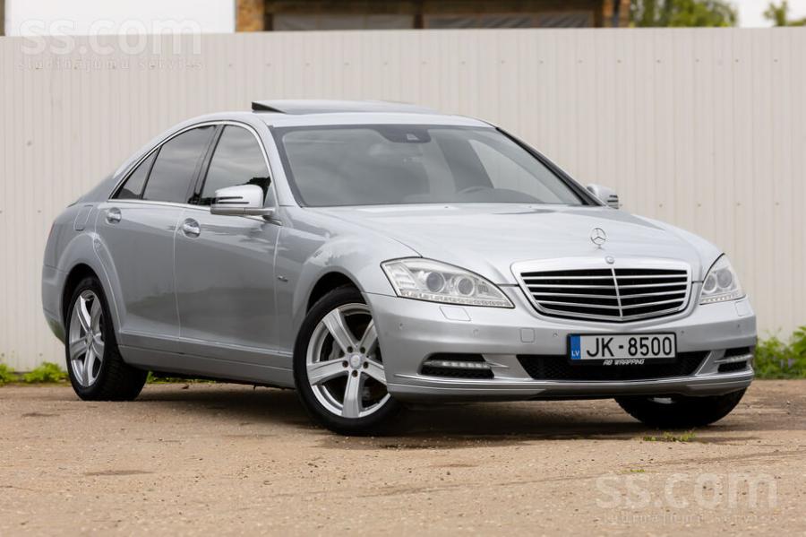 Серый Мерседес С 350 2010 в Елгава, объемом двигателя 3.00 л и пробегом 322 тыс. км за 10400 €, фото 4 на AUTOMOTO.COM.LV