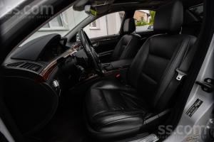 Серый Мерседес С 350 2010 в Елгава, объемом двигателя 3.00 л и пробегом 322 тыс. км за 10400 €, фото 10 на AUTOMOTO.COM.LV