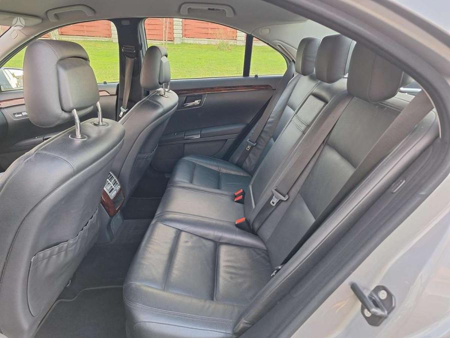 Pelēks Mercedes-Benz S 350 2010 Klaipėda, ar dzinēja tilpumu 2.99 L un nobraukumu 240 tūkst. km par 10090 €, foto 22 vietnē AUTOMOTO.COM.LV