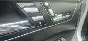 Grey Mercedes-Benz S 350 2010 in Vilnius, with an engine capacity of 3.00 L and mileage of 380 thousand km for 5700 €, photo 7 on AUTOMOTO.COM.LV