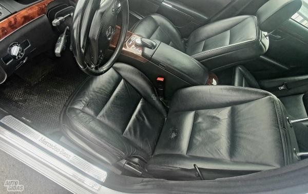 Grey Mercedes-Benz S 350 2010 in Vilnius, with an engine capacity of 3.00 L and mileage of 380 thousand km for 5700 €, photo 8 on AUTOMOTO.COM.LV