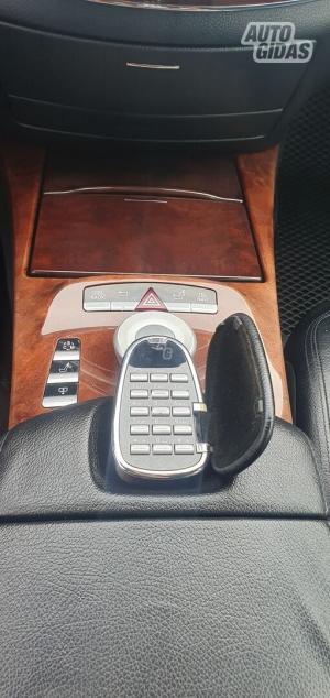 Grey Mercedes-Benz S 350 2010 in Vilnius, with an engine capacity of 3.00 L and mileage of 380 thousand km for 5700 €, photo 14 on AUTOMOTO.COM.LV