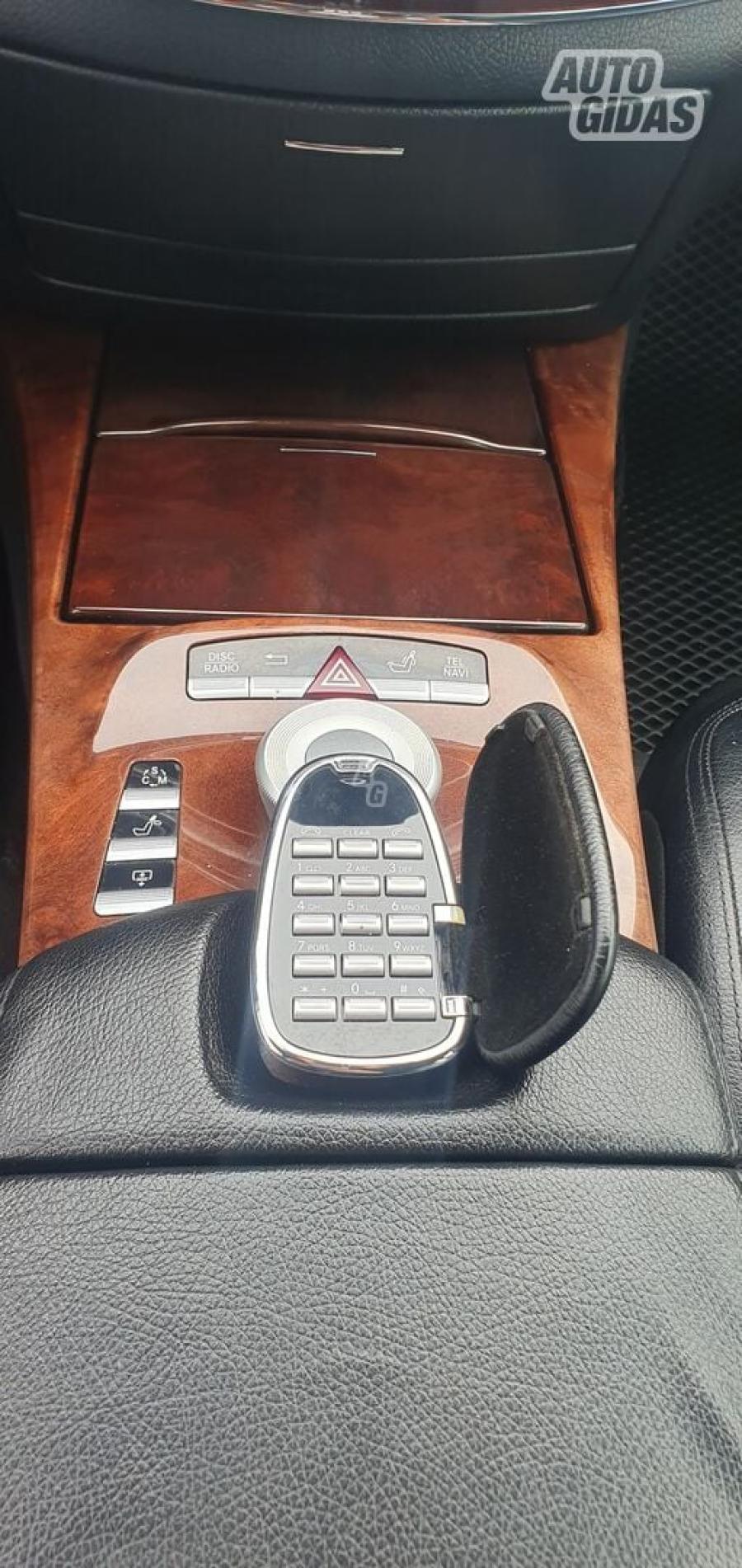 Grey Mercedes-Benz S 350 2010 in Vilnius, with an engine capacity of 3.00 L and mileage of 380 thousand km for 5700 €, photo 14 on AUTOMOTO.COM.LV