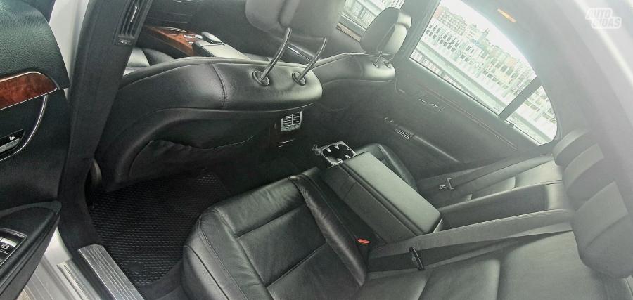 Grey Mercedes-Benz S 350 2010 in Vilnius, with an engine capacity of 3.00 L and mileage of 380 thousand km for 5700 €, photo 16 on AUTOMOTO.COM.LV