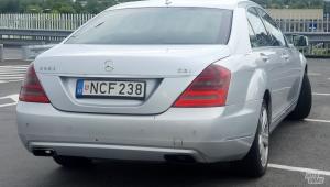 Серый Мерседес С 350 2010 в Вильнюс, объемом двигателя 3.00 л и пробегом 380 тыс. км за 5600 €, фото 4 на AUTOMOTO.COM.LV