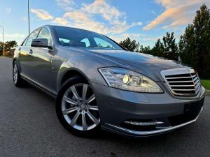 Grey Mercedes-Benz S 350 2010 in Klaipeda, with an engine capacity of 2.99 L and mileage of 240 thousand km for 9300 €, photo  on AUTOMOTO.COM.LV