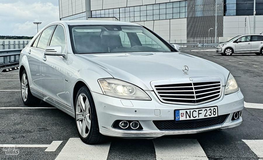 Grey Mercedes-Benz S 350 2010 in Vilnius, with an engine capacity of 3.00 L and mileage of 380 thousand km for 5700 €, photo 5 on AUTOMOTO.COM.LV