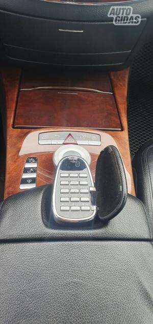 Grey Mercedes-Benz S 350 2010 in Vilnius, with an engine capacity of 3.00 L and mileage of 380 thousand km for 5700 €, photo 13 on AUTOMOTO.COM.LV