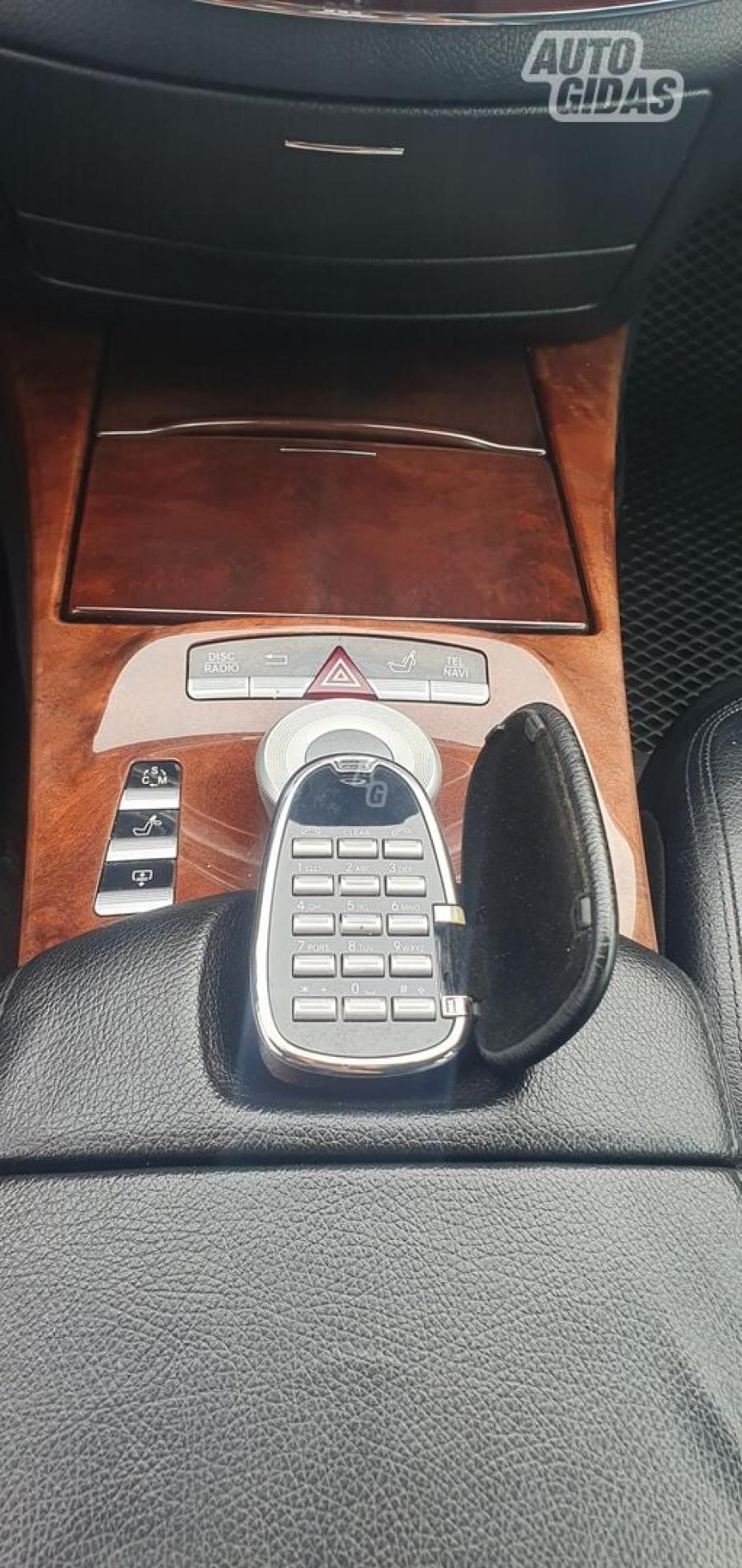 Grey Mercedes-Benz S 350 2010 in Vilnius, with an engine capacity of 3.00 L and mileage of 380 thousand km for 5700 €, photo 13 on AUTOMOTO.COM.LV